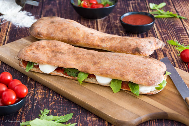 Panuozzo napoletano - italienisches Sandwich - Backmaedchen 1967